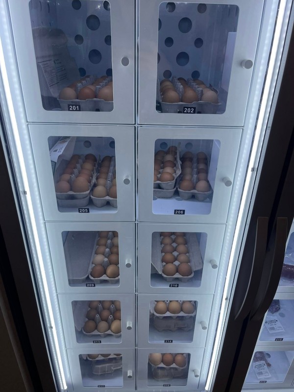 How a Canadian Farm Boosted 24/7 Egg Sales with a Mini Vending Machine